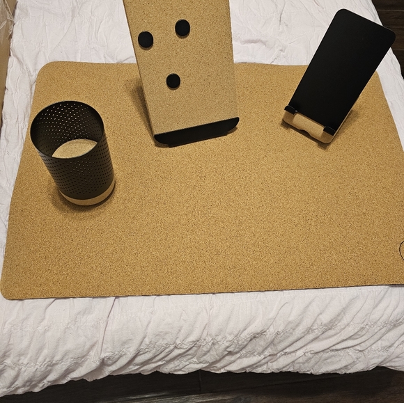 monday studios | Office | Monday Studio4 Piece Desk Set Organizer ...